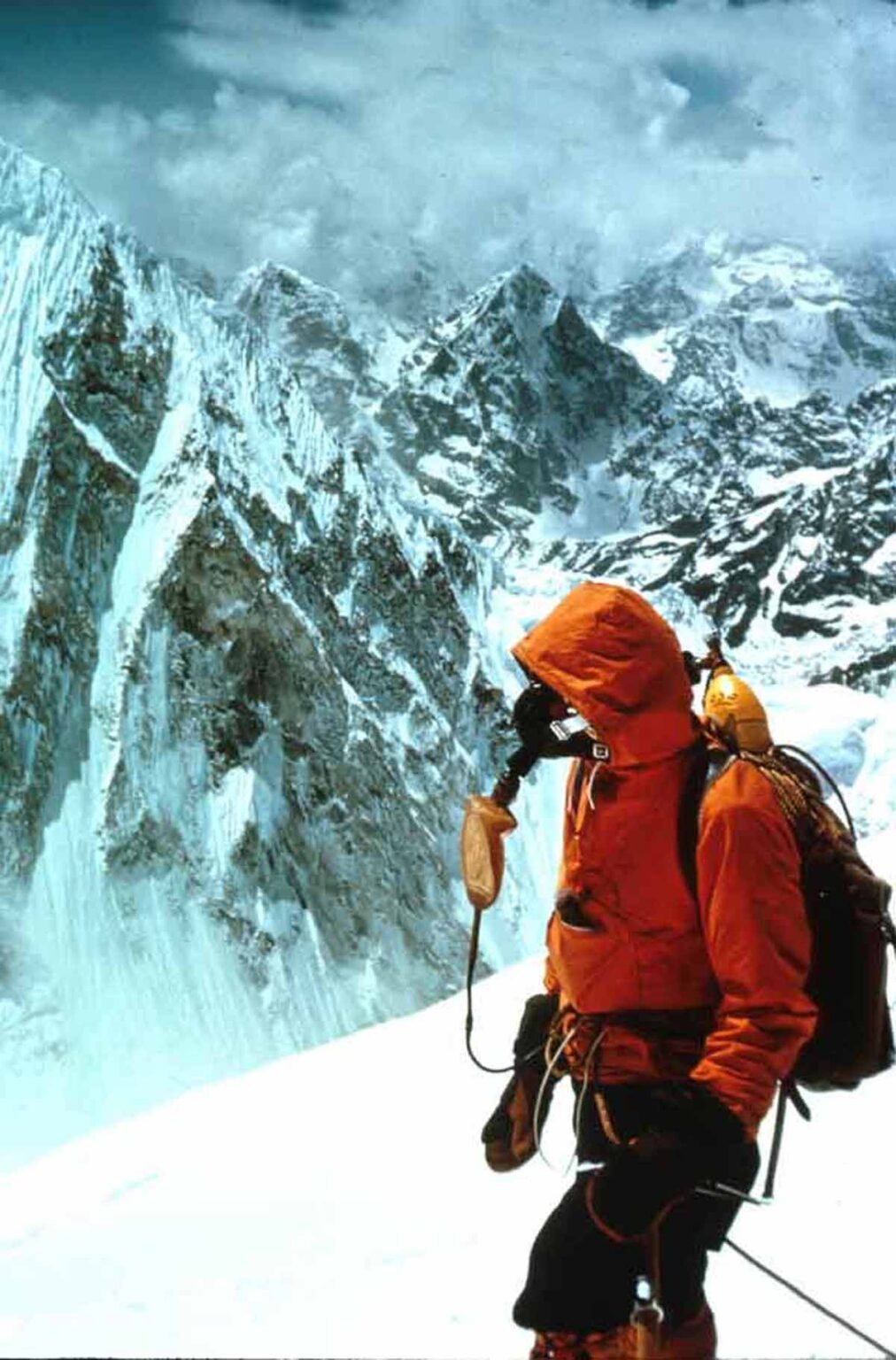 El doctor que escaló el Everest (y contempló el génesis)