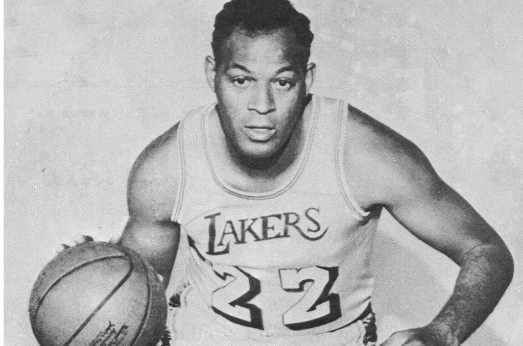 Elgin Baylor, el hombre que perdió ocho finales y ganó una guerra